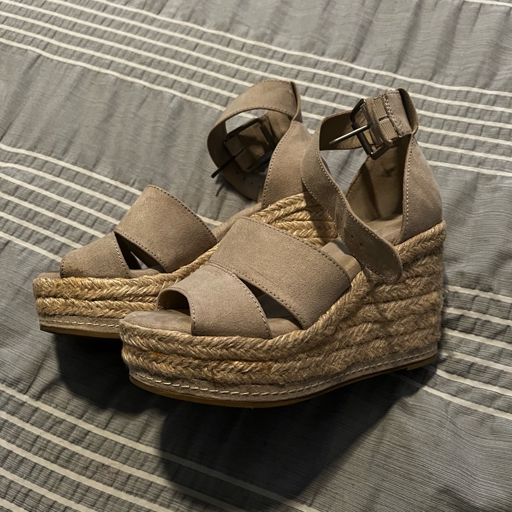 Universal Thread Wedge - Gem